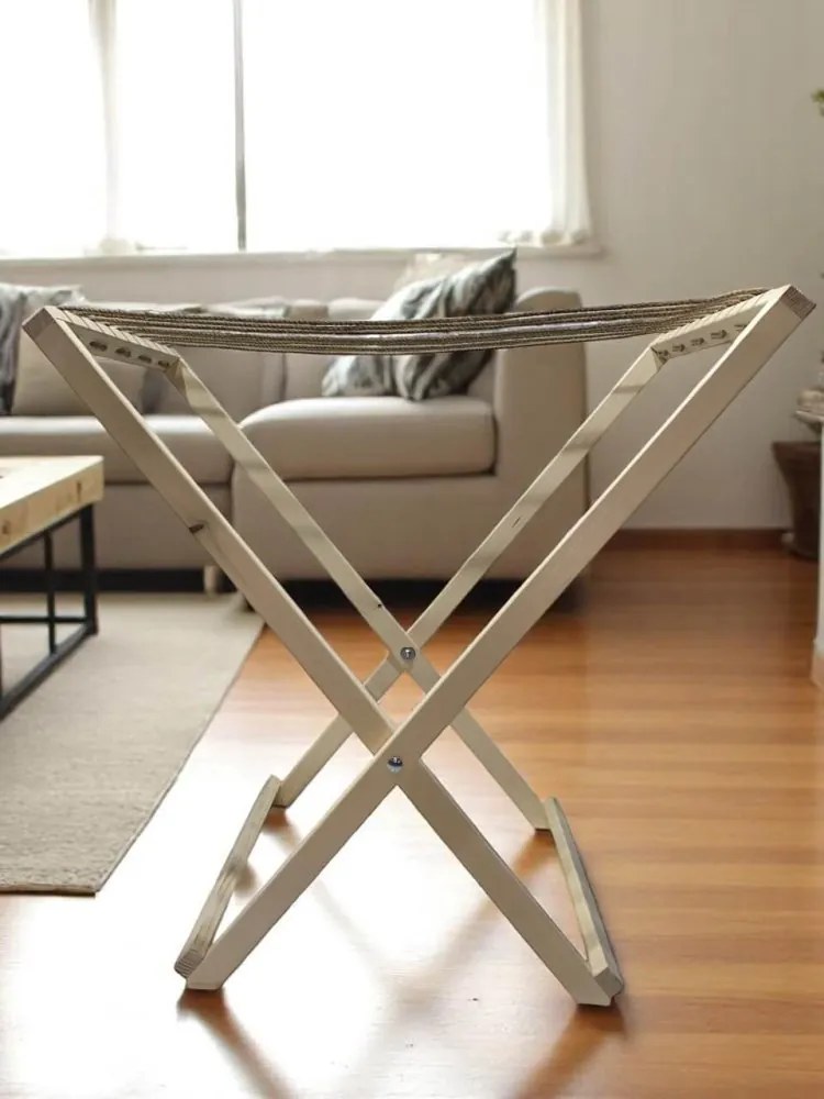 Designový dřevěný sušák na prádlo – ruční výroba, malý, světlý, skládací, volně stojící