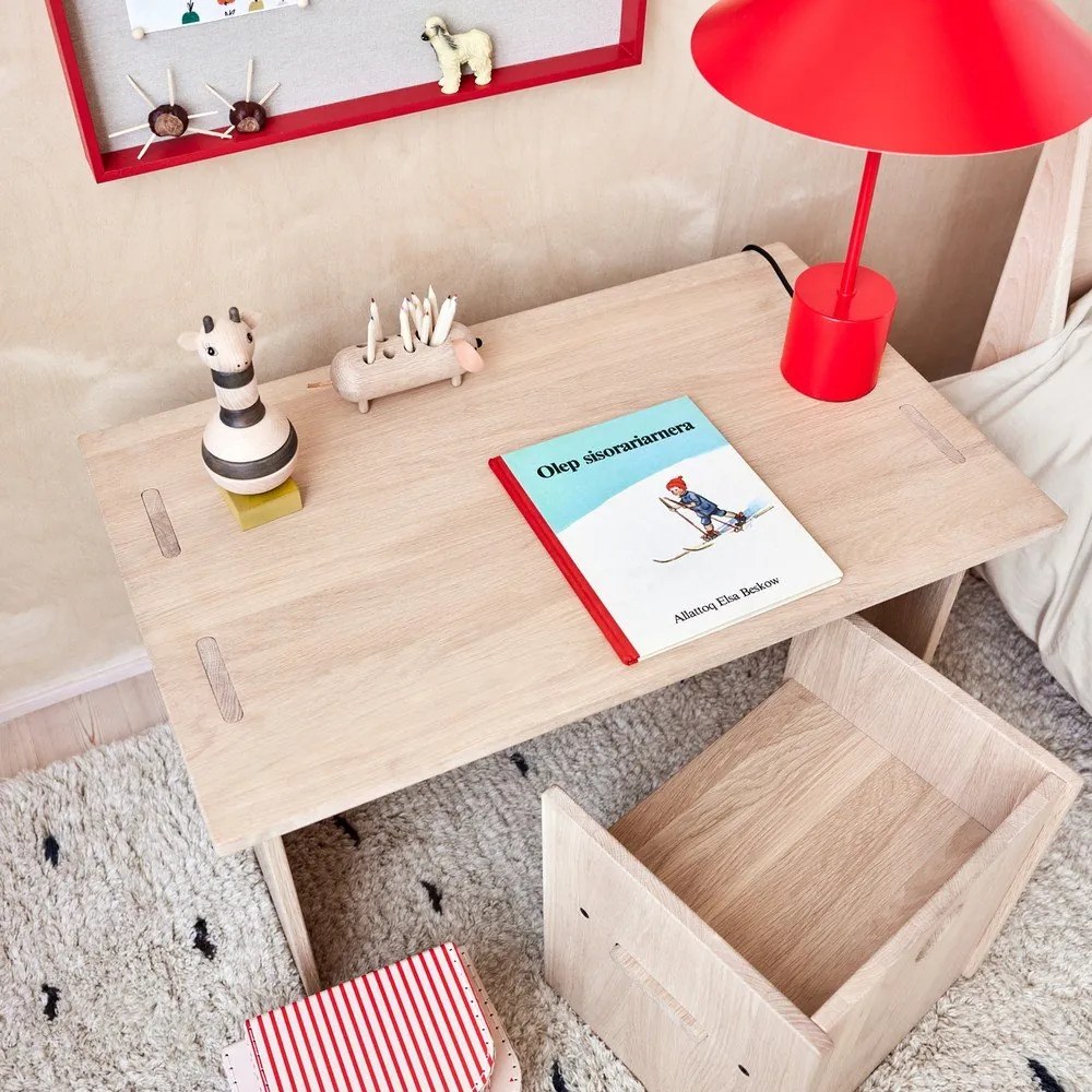 Červená kovová stolní lampa (výška 50 cm) Kasa – OYOY Living Design