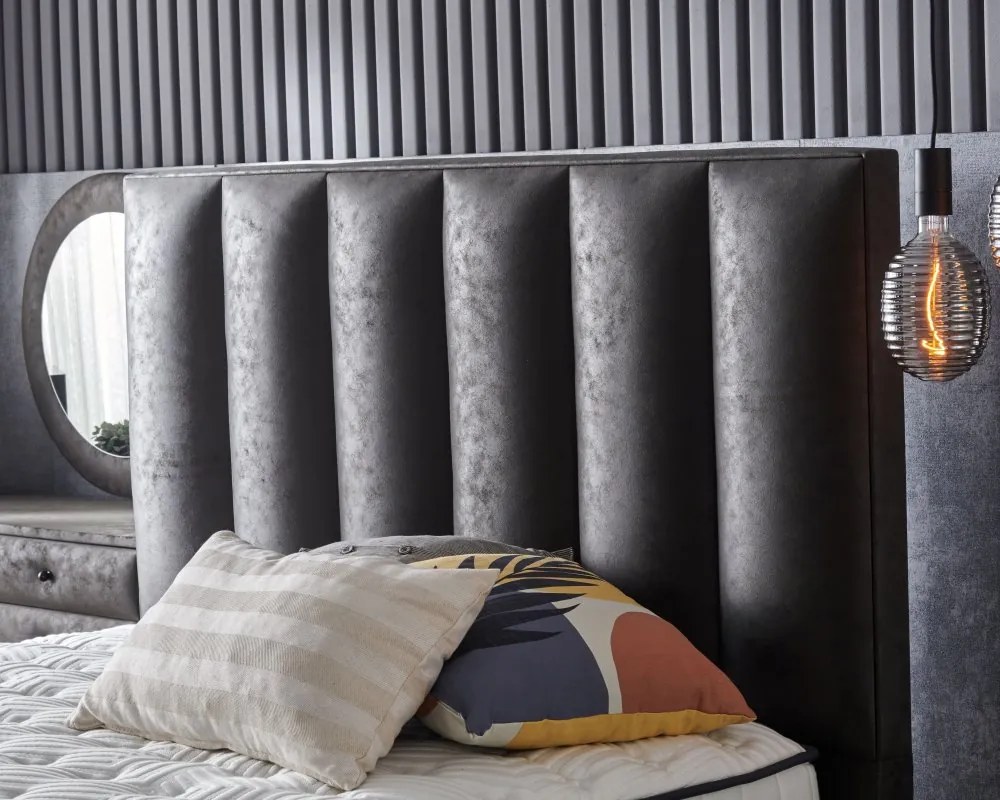 Čalouněná postel PRADA - černá 200 × 200 cm