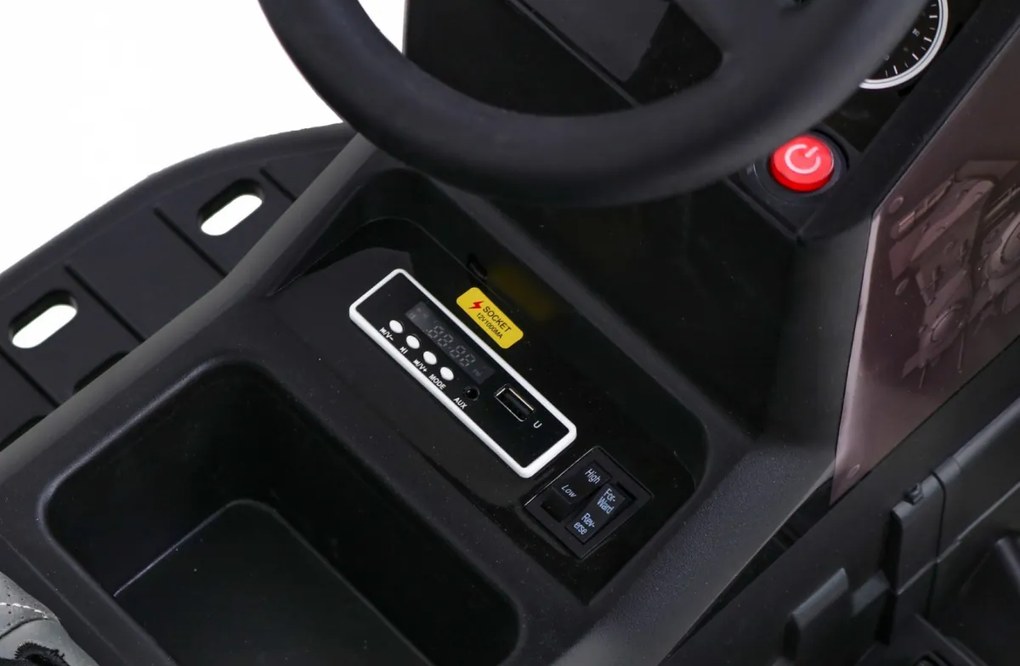 Ramiz Titánový traktor s přívěsem zelený