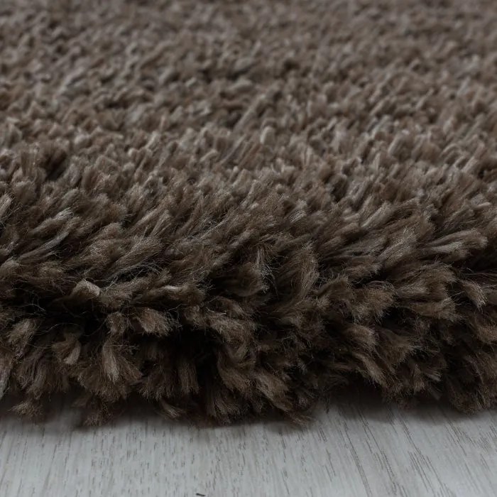 Vopi | Kusový koberec Fluffy shaggy 3500 brown - Kruh průměr 160 cm