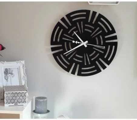 Moderní hodiny s elegantním designem pro váš domov I SENTP X0092