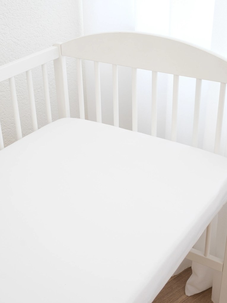 MK Lůžkoviny Jersey prostěradlo do postýlky s elastanem 60 × 120 cm – bílé
