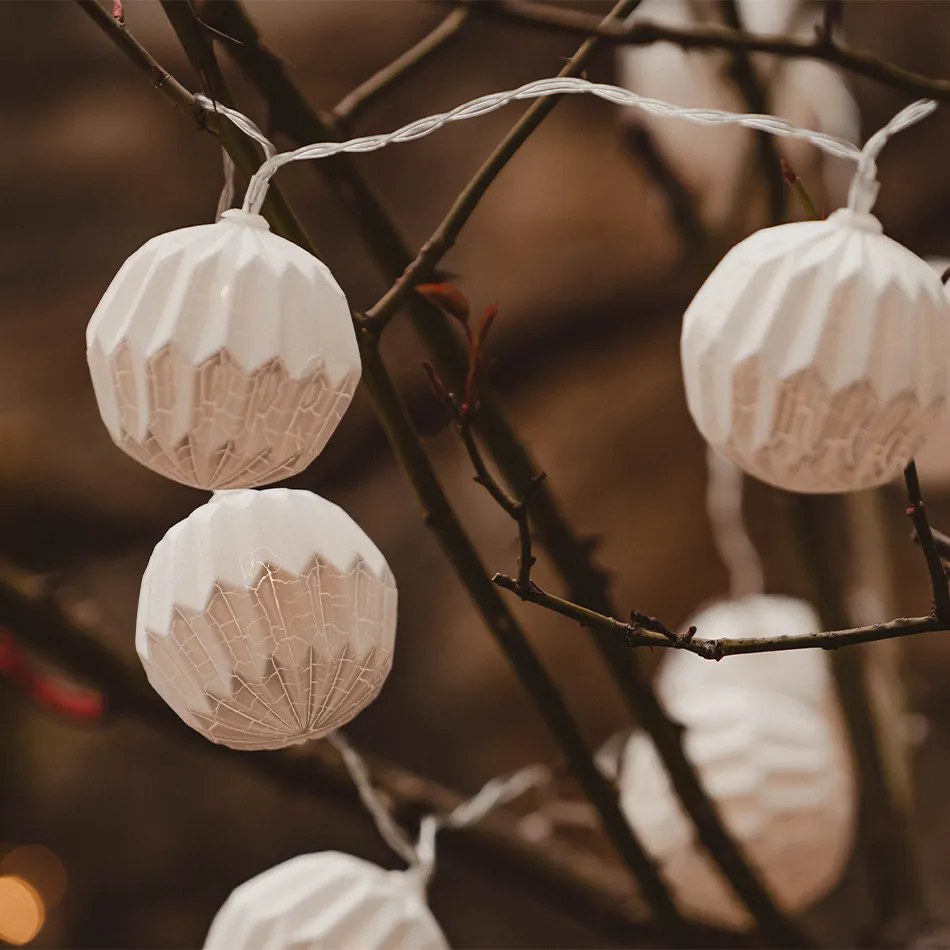 LED světelný řetěz na baterie, 10 teple bílých diod, 1,8 m, koule