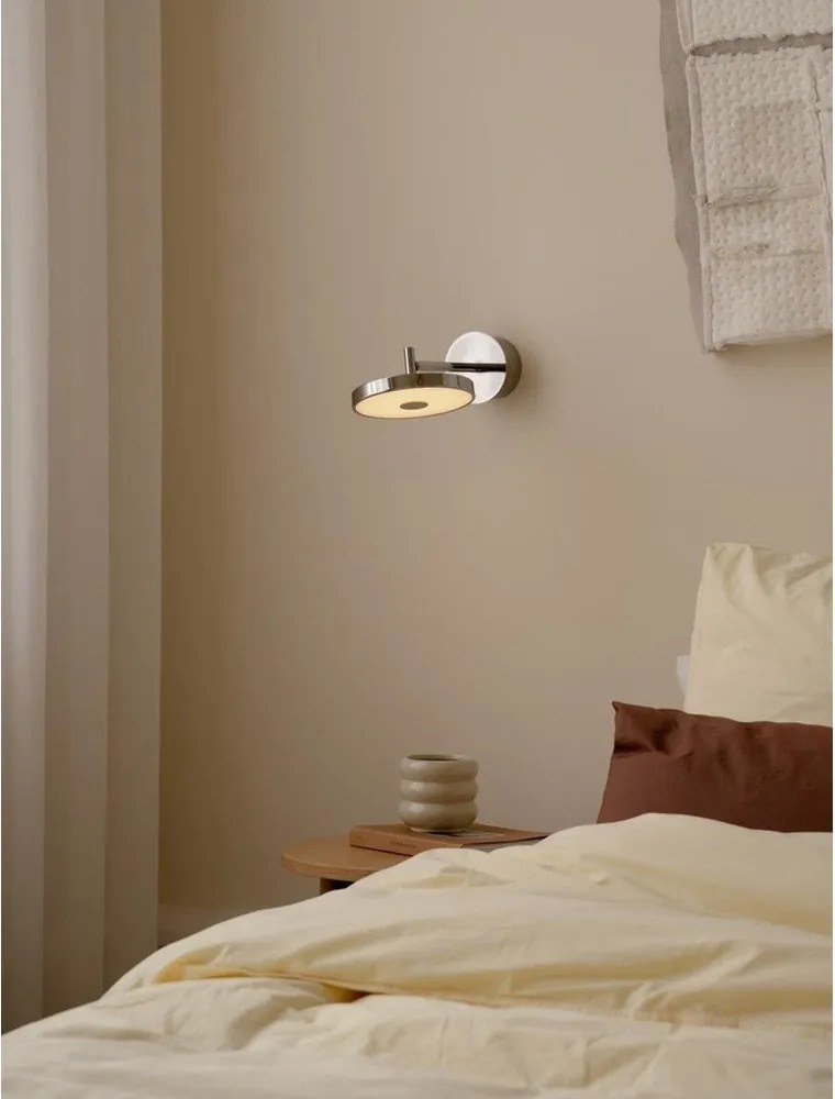 LED nástěnné svítidlo s ohybatelnou konstrukcí/stmívatelné do zásuvky v leskle stříbrné barvě ø 15 cm Asteria Wall Short – UMAGE