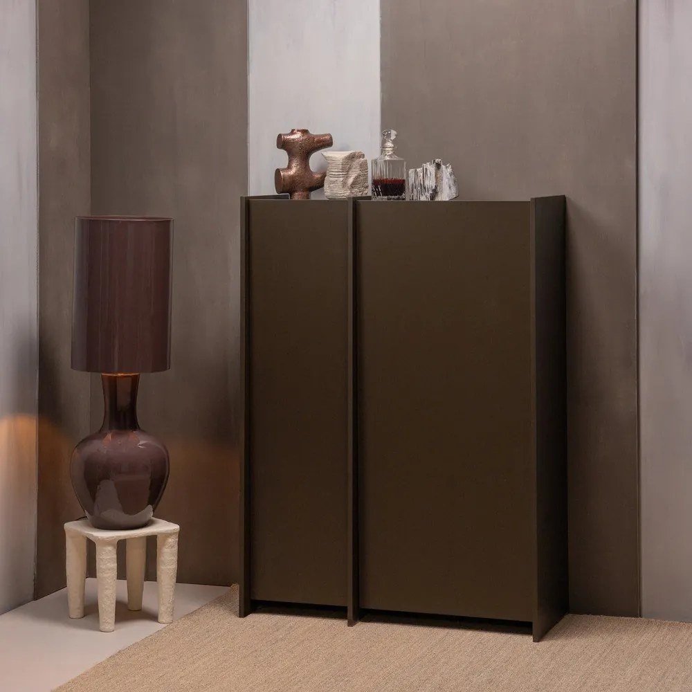 Tmavě hnědá skříňka v dekoru jasanu 102x140x44 cm Brock – WOOOD