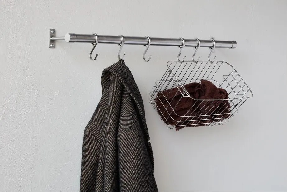 Nástěnný věšák nerezový v matně stříbrné barvě 70 cm Hang-It – Mette Ditmer Denmark