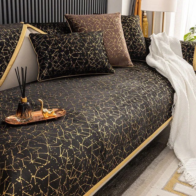 Luxusní přehoz na pohovku, či křeslo se zlatým motivem (M) Barva: E, Rozměry (cm): 90 x 90 cm