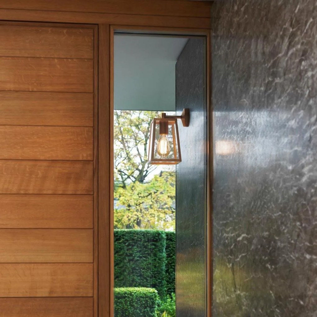 AST 1306005 Venkovní nástěnné svítidlo Calvi Wall 215 60W E27 mosaz - ASTRO Lighting