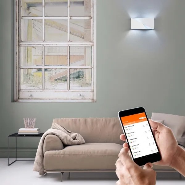Ledvance - LED Stmívatelné nástěnné svítidlo SMART+ SWAN LED/23W/230V Wi-Fi
