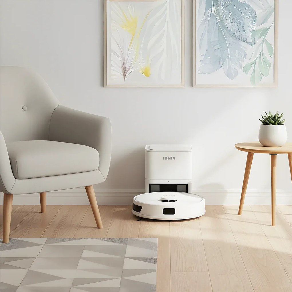 TESLA RoboStar iQ660 Plus - laserový robotický vysavač