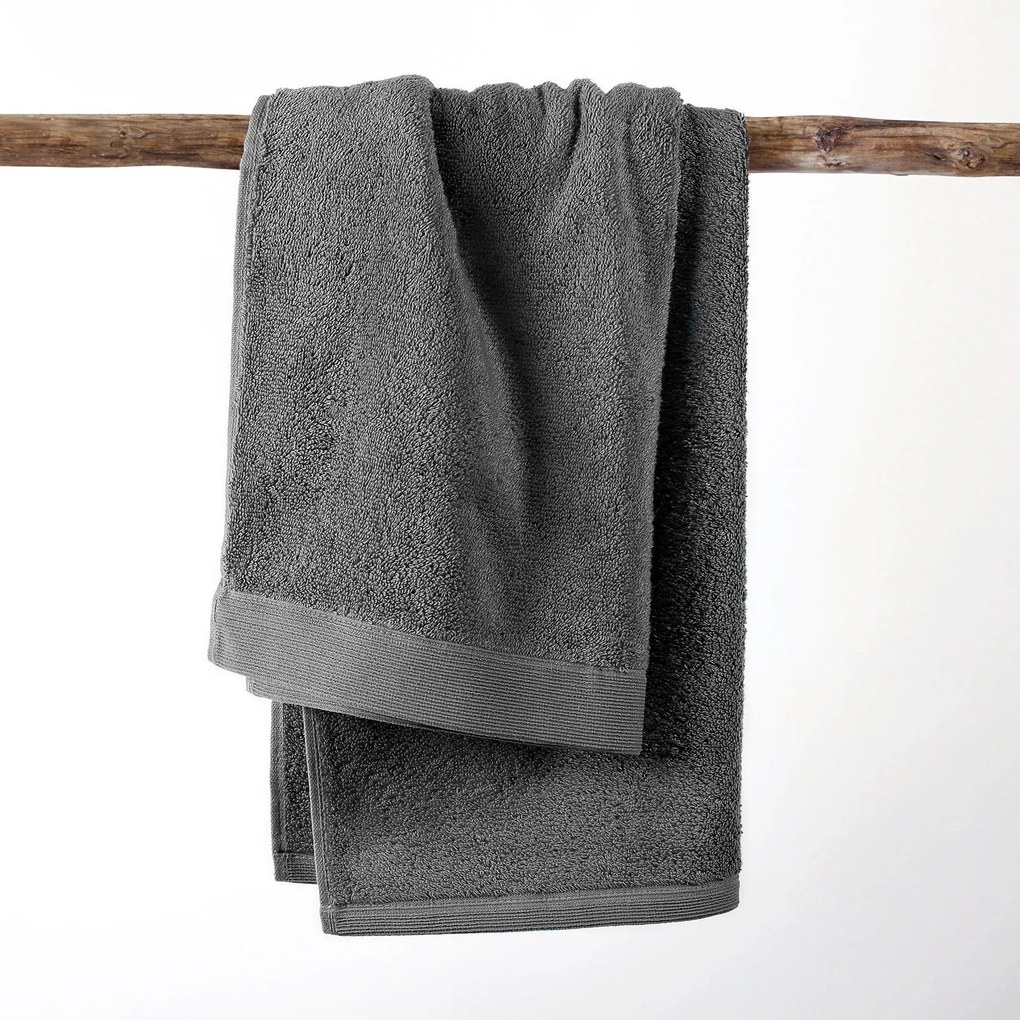 Goldea modalový ručník/osuška s přírodním vláknem - tmavě šedý 50 x 100 cm