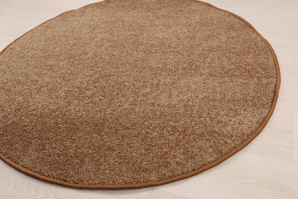 Vopi, Kusový koberec Capri měděný kruh, 67x67 (průměr) kruh, hnědá, chodba / předsíň
