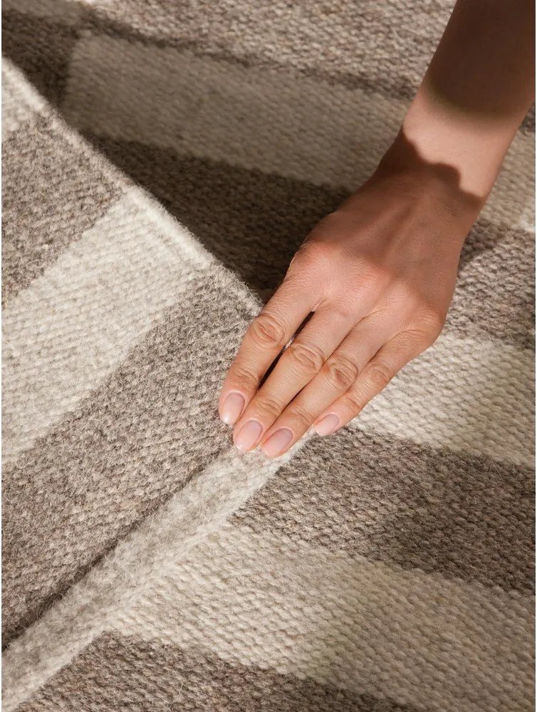 Bílý/šedý oboustranný/ručně tkaný vlněný koberec 200x300 cm Vika – Hanse Home