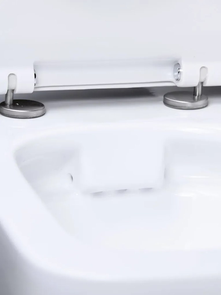 UPTrend Závěsný WC komplet bez příruby ACCORD TR2122D včetně Soft-Close sedátka, bílá lesk