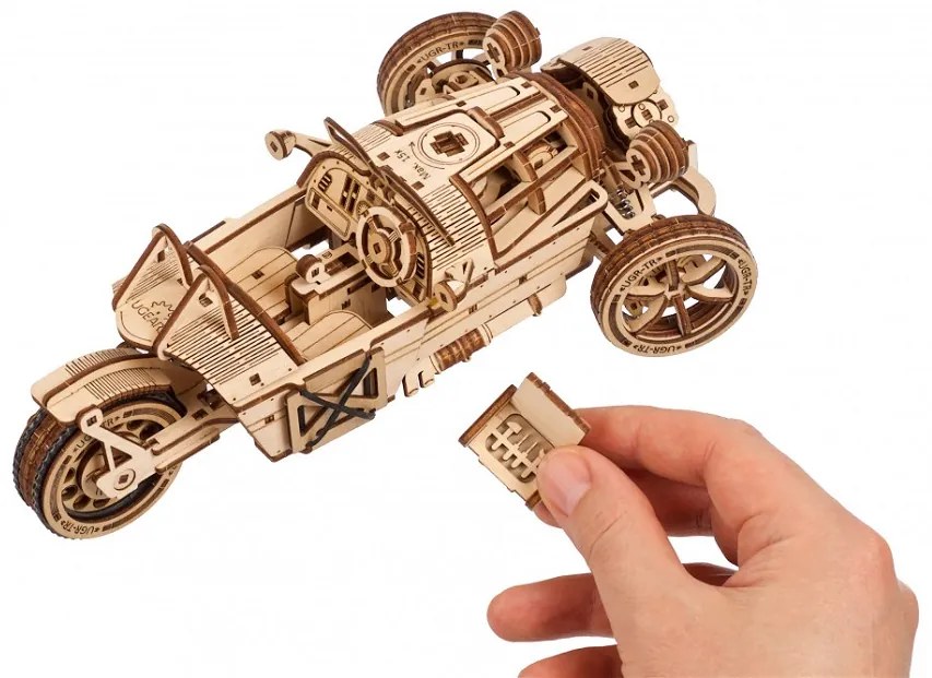 Ugears 3D dřevěné mechanické puzzle Tříkolka UGR-S