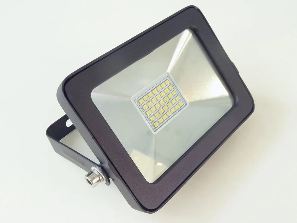 T-LED s.r.o. LED reflektor RB15W černý 15W Teplá bílá