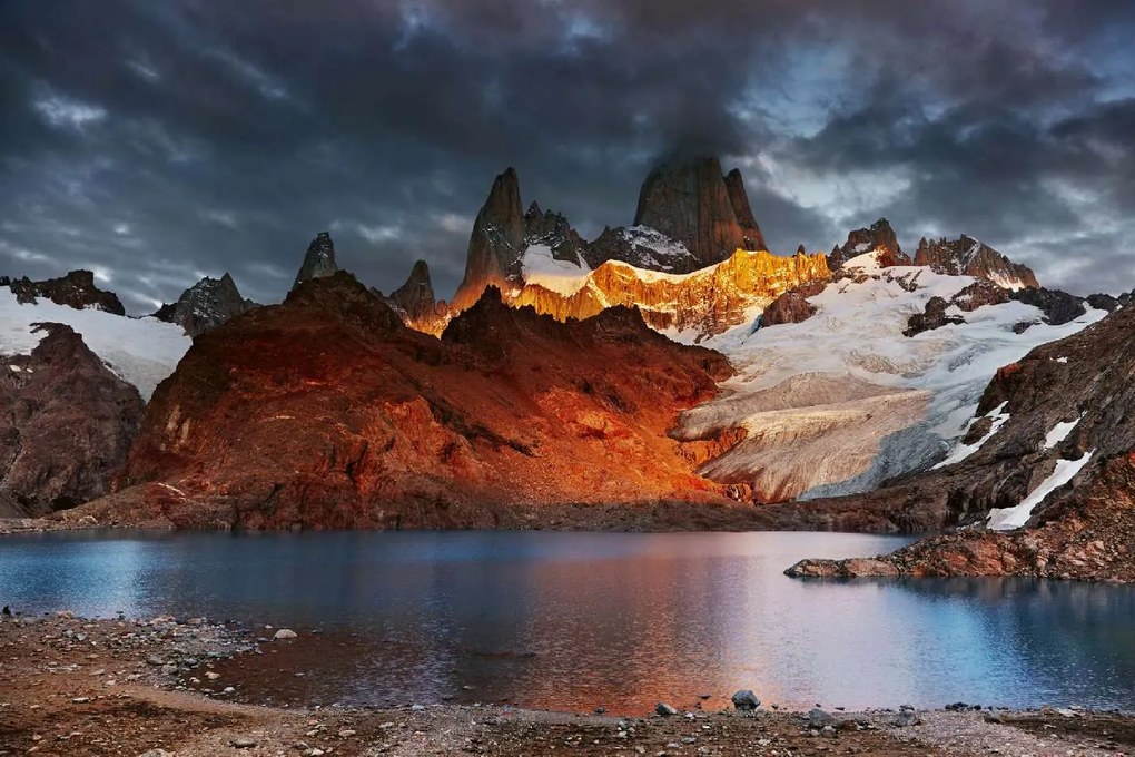 DIMEX | Vliesová fototapeta Fitz Roy, Argentina MS-5-1958 | 375 x 250 cm| modrá, červená, bílá