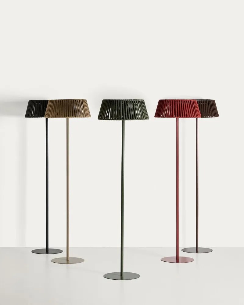 LED přenosné/stojací solární venkovní svítidlo (výška 160 cm) Aldet – Kave Home