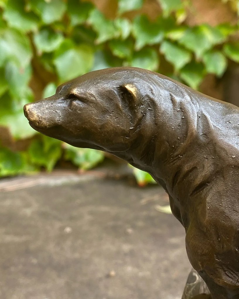 Bronzová socha soška MEDVĚD