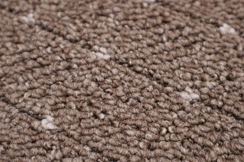 Condor Carpets, Metrážový koberec Udinese hnědý - neúčtujeme odřezky z role, na míru, šíře 4m, hnědá, filc, chodba / předsíň