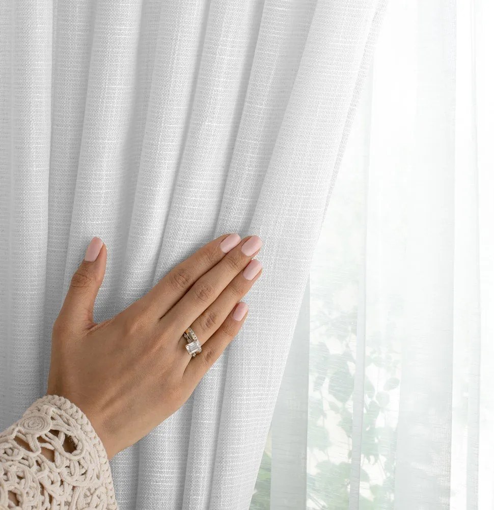 Bílý závěs 140x250 cm Valeta – Restilo