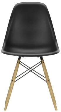 Eames Plastic Chair DSW medový jasan černá bílé na tvrdou podlahu Vitra