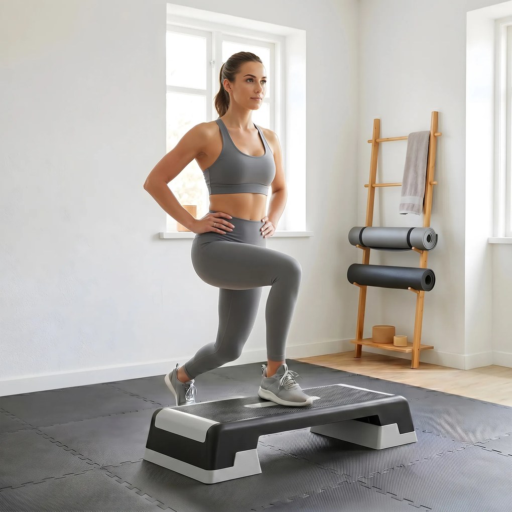 SPORTNOW Aerobic Stepper – nastavitelný na 3 výšky (15/20/25 cm), protiskluzový, nosnost 250 kg – kompaktní černý step pro domácí cvičení