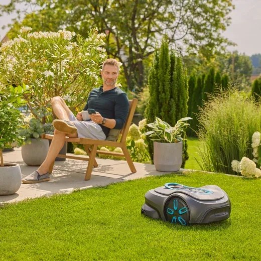 © 2024 - 2025 GARDENA Robotická sekačka smart SILENO pro, 600 m²
