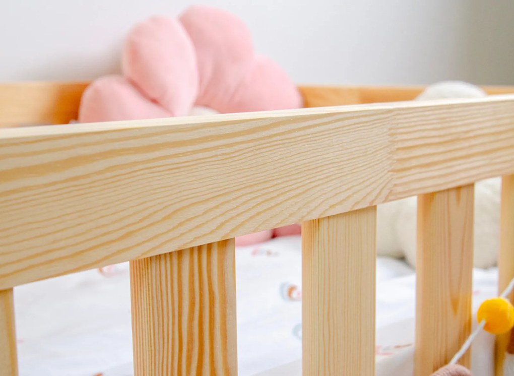 Dětská Montessori postel z masivu borovice VILÉM - 200x90 cm - PŘÍRODNÍ BOROVICE