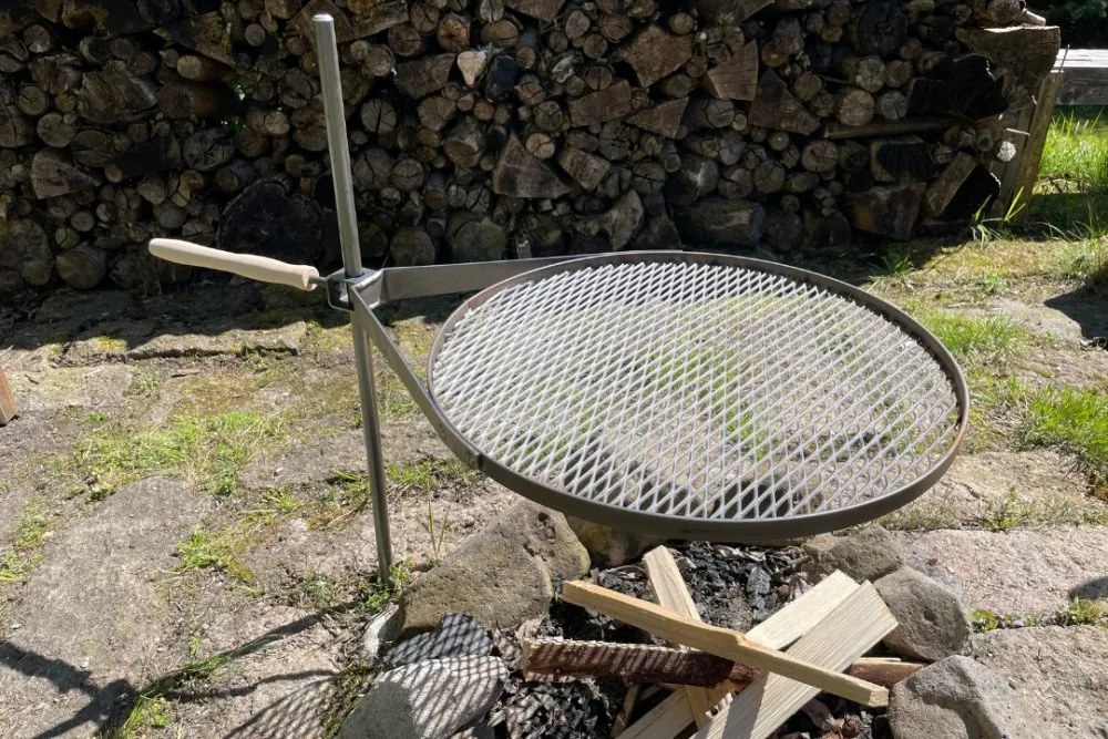 Grilovací rošt polohovací Ø 50 cm ✔ Rošt se zemním pouzdrem
