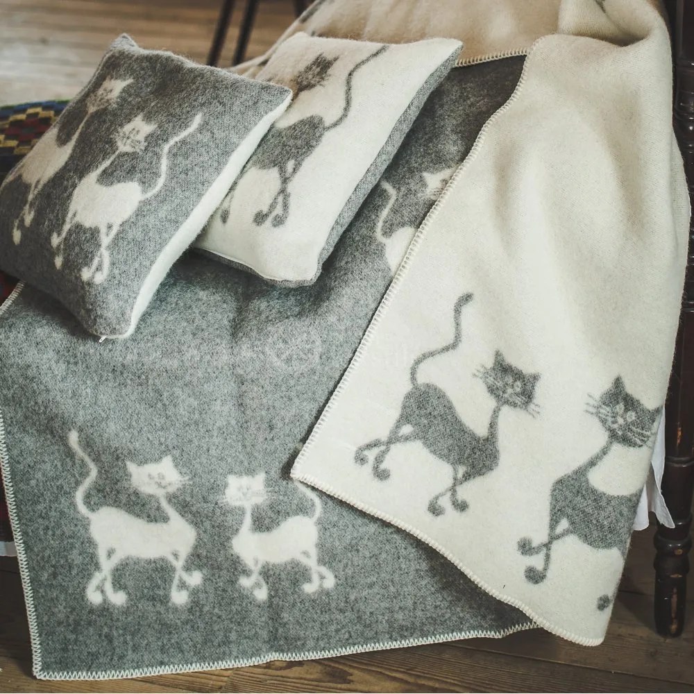 Wooline Vlněná deka s motivem koček