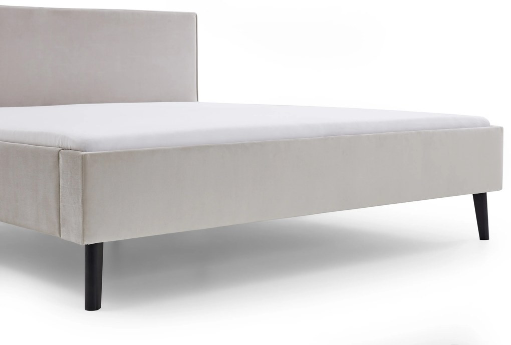 MEISE MÖBEL Čalouněná postel LEIRA 180x200cm béžová 2158-10-5000