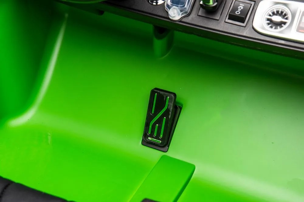 LEAN CARS Elektrické autíčko Mercedes G63 XXL zelené 4x4 24V