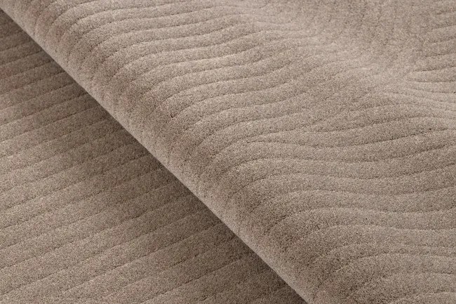 Koberec TEXTURA 488.12.LA600 Osta hnědý