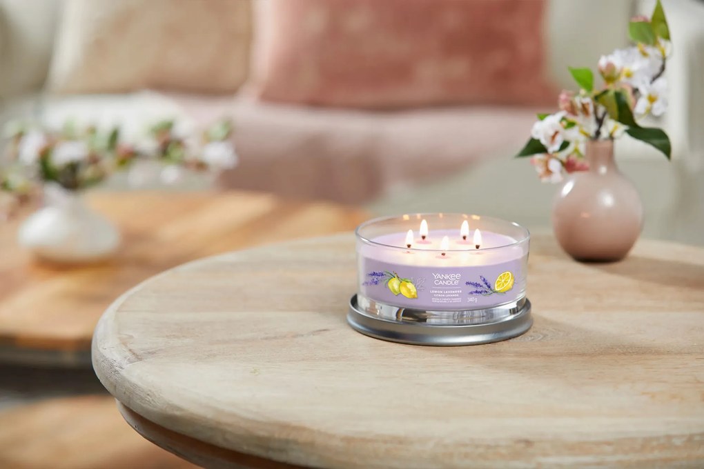 Yankee Candle – Signature Tumbler svíčka Lemon Lavender (Citron a levandule) Velikost: velká 567 g