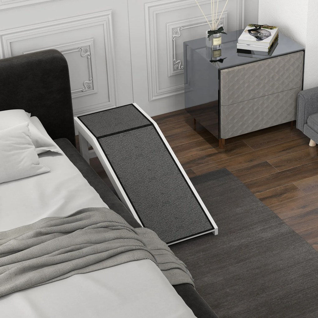 PawHut Rampa pro psy s protiskluzovým kobercem Žebřík pro psy Rampa pro psy do 30 kg Borovicové dřevo Polyester Bílá+Šedá 125 x 40 x 35,5 cm | Aosom