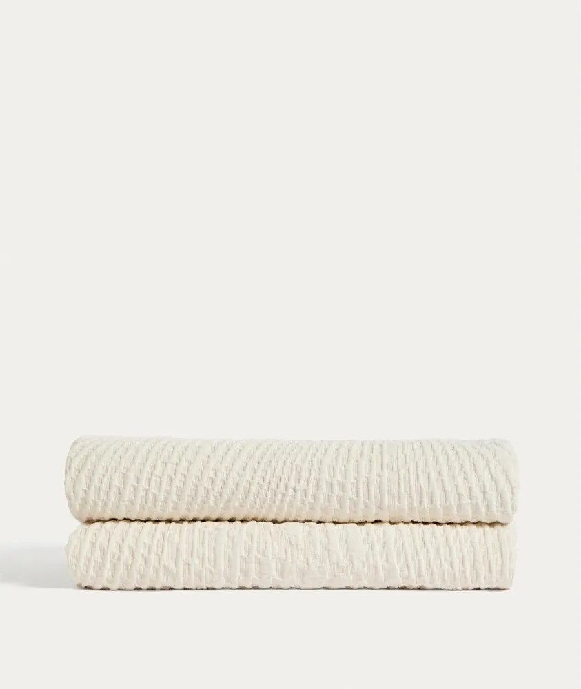 Krémový přehoz 240x260 cm Raylo – Kave Home