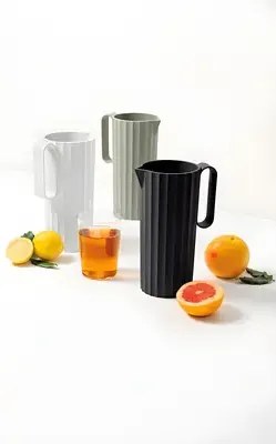 BlimPlus Hydria černá / Karafa / 1,7 l / výška 24 cm / bez BPA