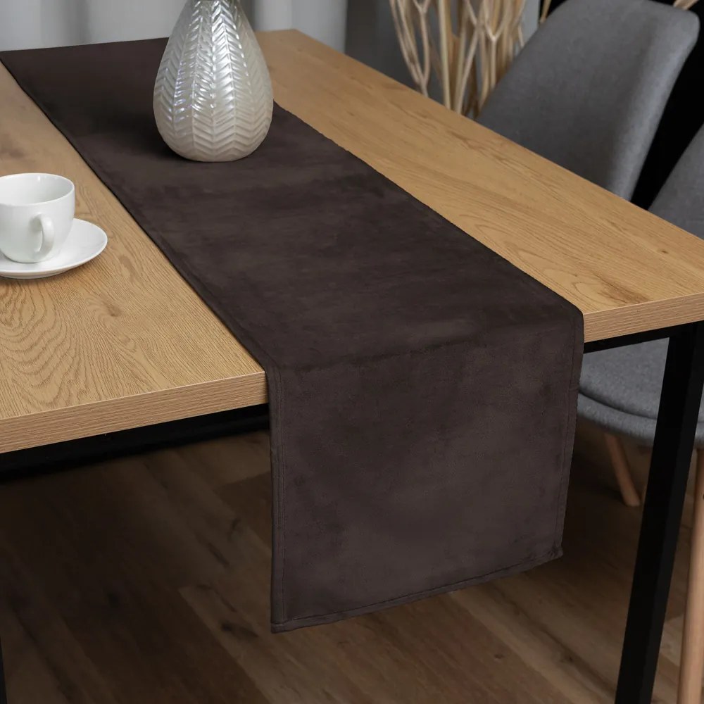 Biante Sametový běhoun na stůl Velvet Premium SVP-016 Tmavě hnědý 35x120 cm