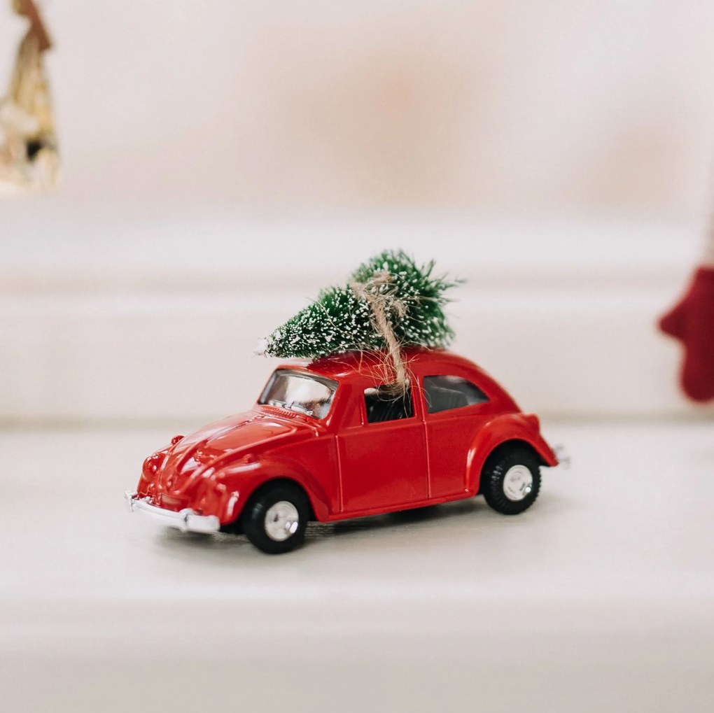 House Doctor Vánoční autíčko Mini Xmas Car Red, červená barva, kov