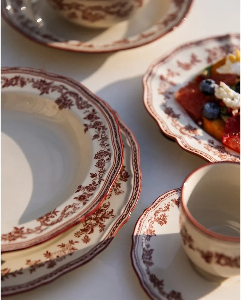 Vínová/slonovinová porcelánová konvička na mléko 180 ml Cyril – S|P Collection