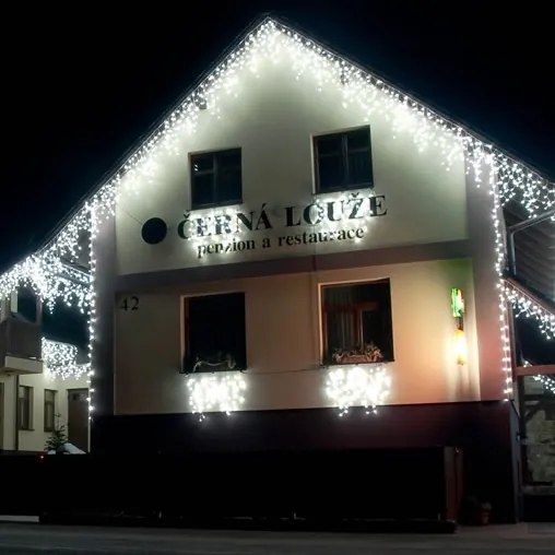 Easy Fix venkovní LED rampouchy, světelné, 300 × 90 cm, ledově bílá, 174 diod, bílý kabel, IP67, prodlužovací
