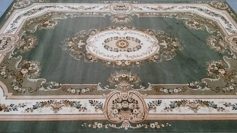Klasický vlněný koberec MOLDAVA zelený 70x140