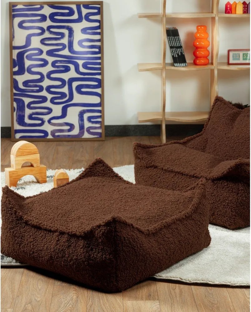 Tmavě hnědý dětský sedací vak z textilie bouclé Warm Hazel – Wigiwama