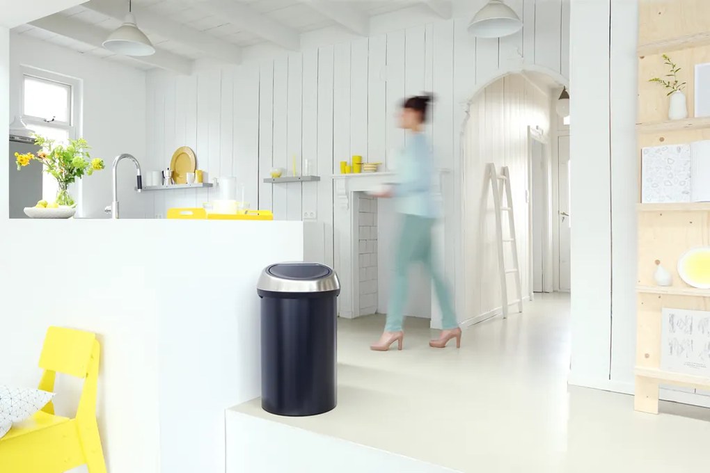 Brabantia TOUCH BIN Dotykový odpadkový koš 60 l - matná černá - FPP víko