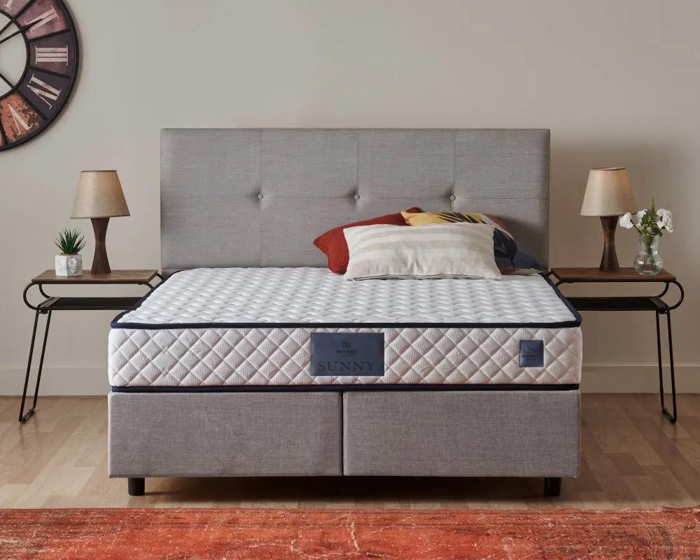 Čalouněná postel SUNNY - světle šedá 200 × 200 cm