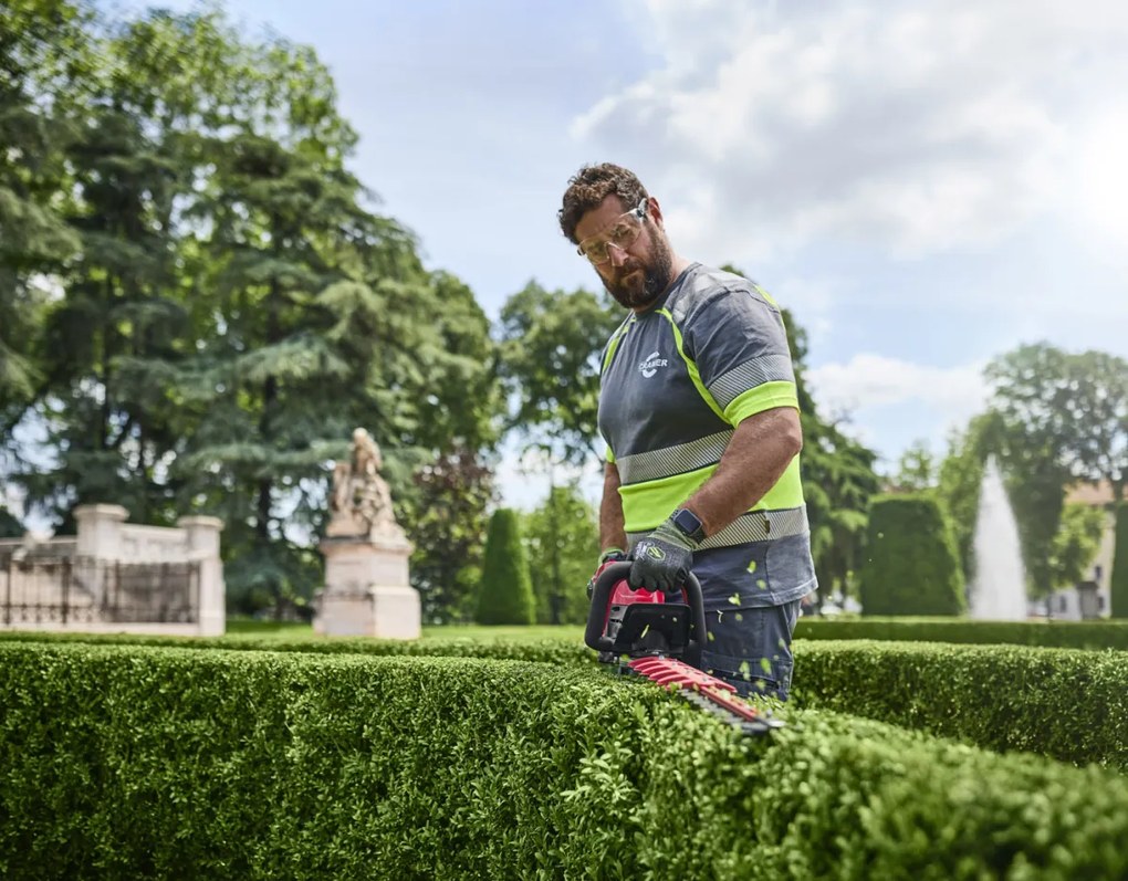 Akumulátorové nůžky na živý plot CRAMER 82HD61 (Dodáváno bez baterie a nabíječky)