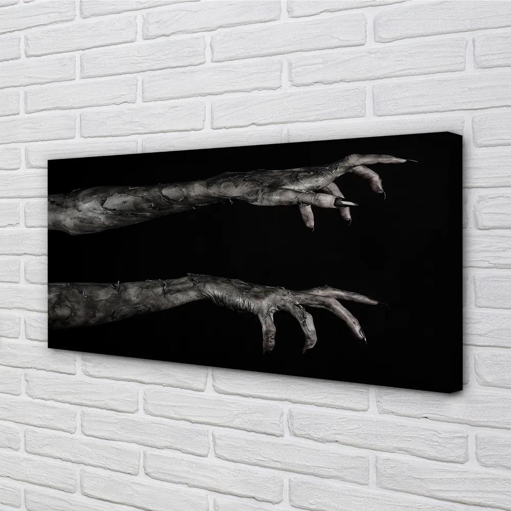 Obrazy na plátně Černé pozadí špinavé ruce 125x50 cm