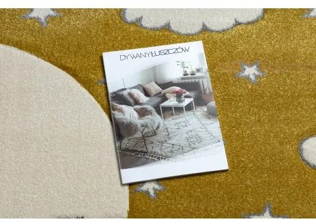Dywany Luszczow Kusový koberec PETIT MĚSÍC, HVĚZDY, MRAKY Y, zlatý Rozměr koberce: 140 x 190 cm